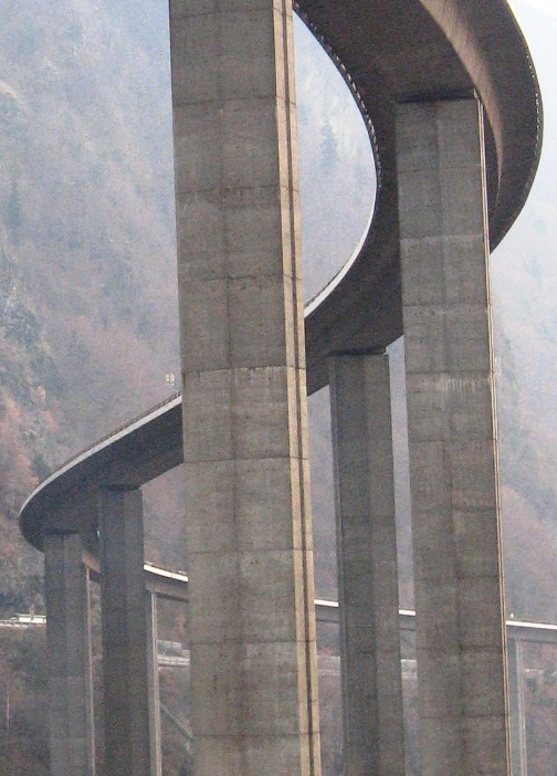 /home/jeremic/public_html/Classes/ENG35/photos/bridges/